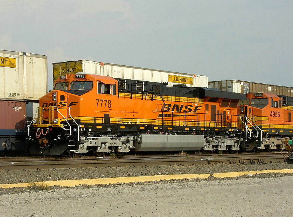 BNSF 7778